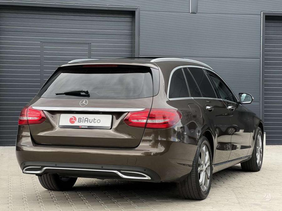 Brown Mercedes-Benz c-220 2015 in Utena, with an engine capacity of 2.20 L and mileage of 281 thousand km for 11350 €, photo 19 on AUTOMOTO.COM.LV
