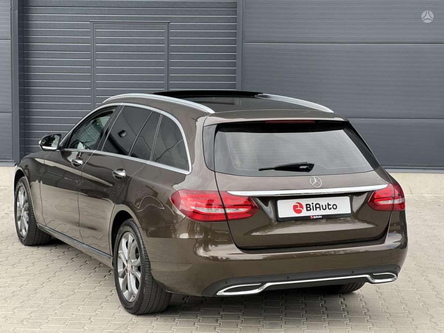 Brown Mercedes-Benz c-220 2015 in Utena, with an engine capacity of 2.20 L and mileage of 281 thousand km for 11350 €, photo 23 on AUTOMOTO.COM.LV