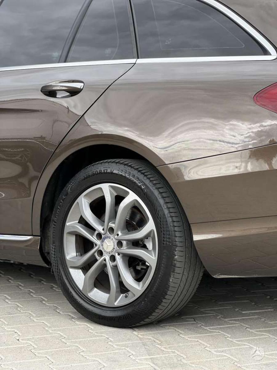 Brown Mercedes-Benz c-220 2015 in Utena, with an engine capacity of 2.20 L and mileage of 281 thousand km for 11350 €, photo 28 on AUTOMOTO.COM.LV