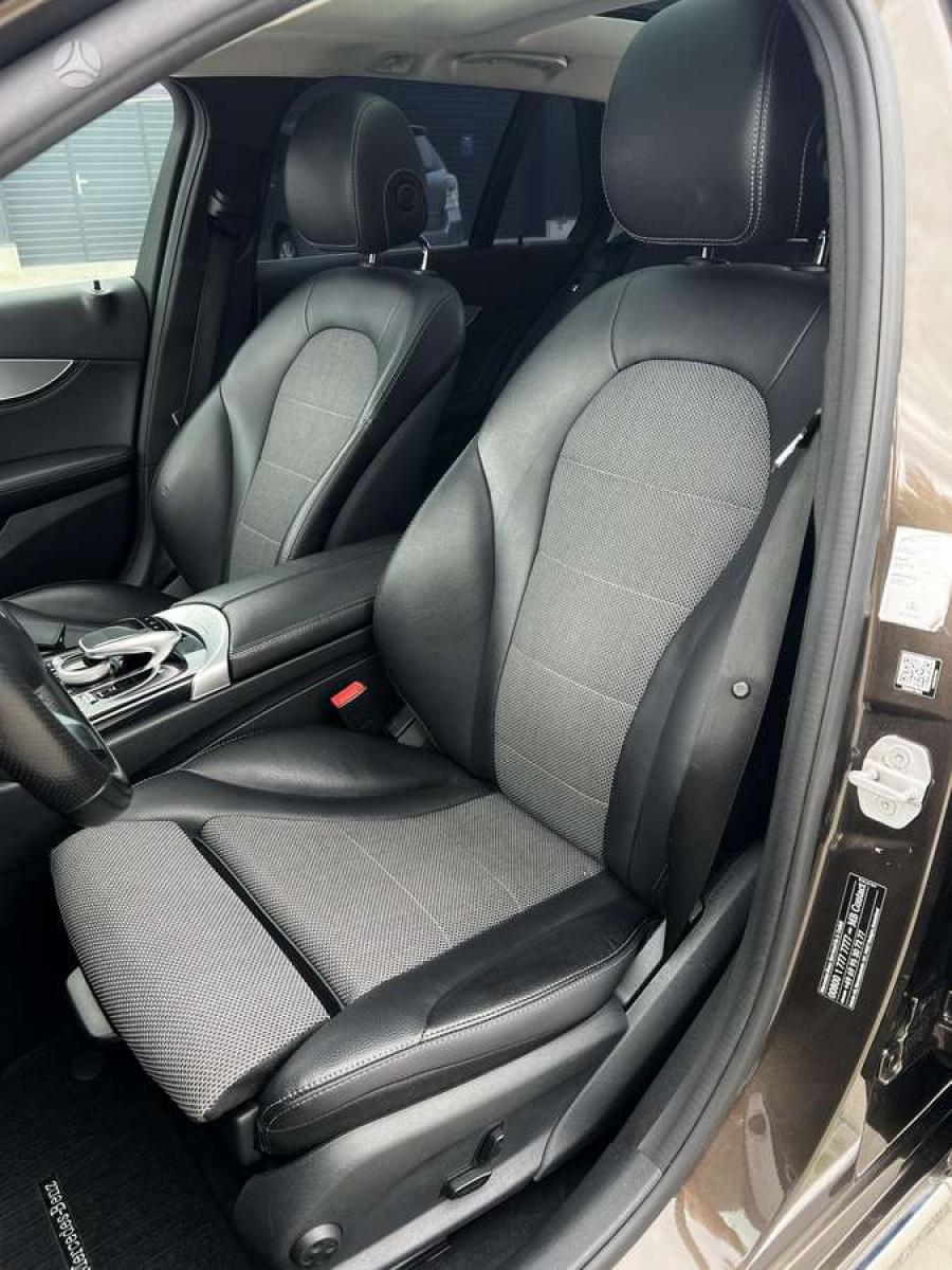 Brown Mercedes-Benz c-220 2015 in Utena, with an engine capacity of 2.20 L and mileage of 281 thousand km for 11350 €, photo 39 on AUTOMOTO.COM.LV