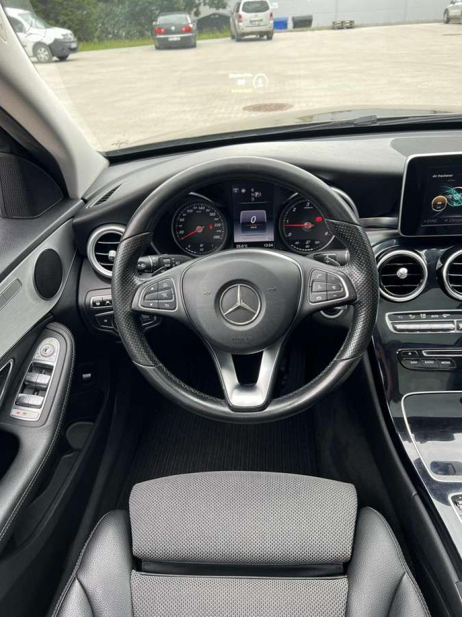 Brown Mercedes-Benz c-220 2015 in Utena, with an engine capacity of 2.20 L and mileage of 281 thousand km for 11350 €, photo 46 on AUTOMOTO.COM.LV