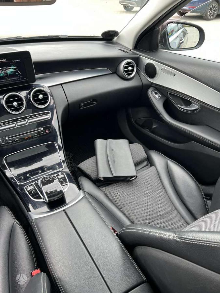 Brown Mercedes-Benz c-220 2015 in Utena, with an engine capacity of 2.20 L and mileage of 281 thousand km for 11350 €, photo 48 on AUTOMOTO.COM.LV