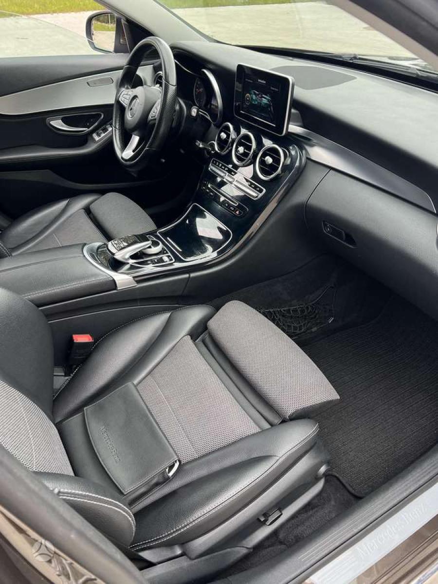 Brown Mercedes-Benz c-220 2015 in Utena, with an engine capacity of 2.20 L and mileage of 281 thousand km for 11350 €, photo 52 on AUTOMOTO.COM.LV