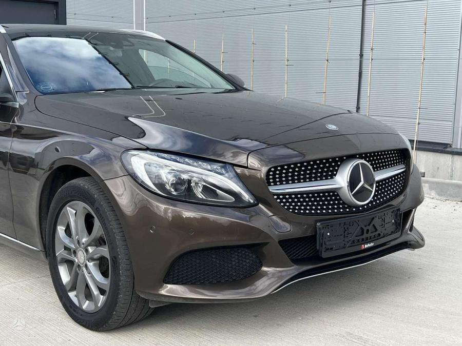 Brūns Mercedes-Benz c-220 2015 Utena, ar dzinēja tilpumu 2.14 L un nobraukumu 286 tūkst. km par 11799 €, foto 14 vietnē AUTOMOTO.COM.LV