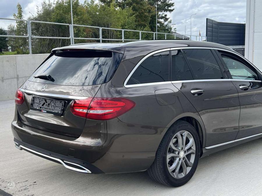 Brūns Mercedes-Benz c-220 2015 Utena, ar dzinēja tilpumu 2.14 L un nobraukumu 286 tūkst. km par 11799 €, foto 16 vietnē AUTOMOTO.COM.LV