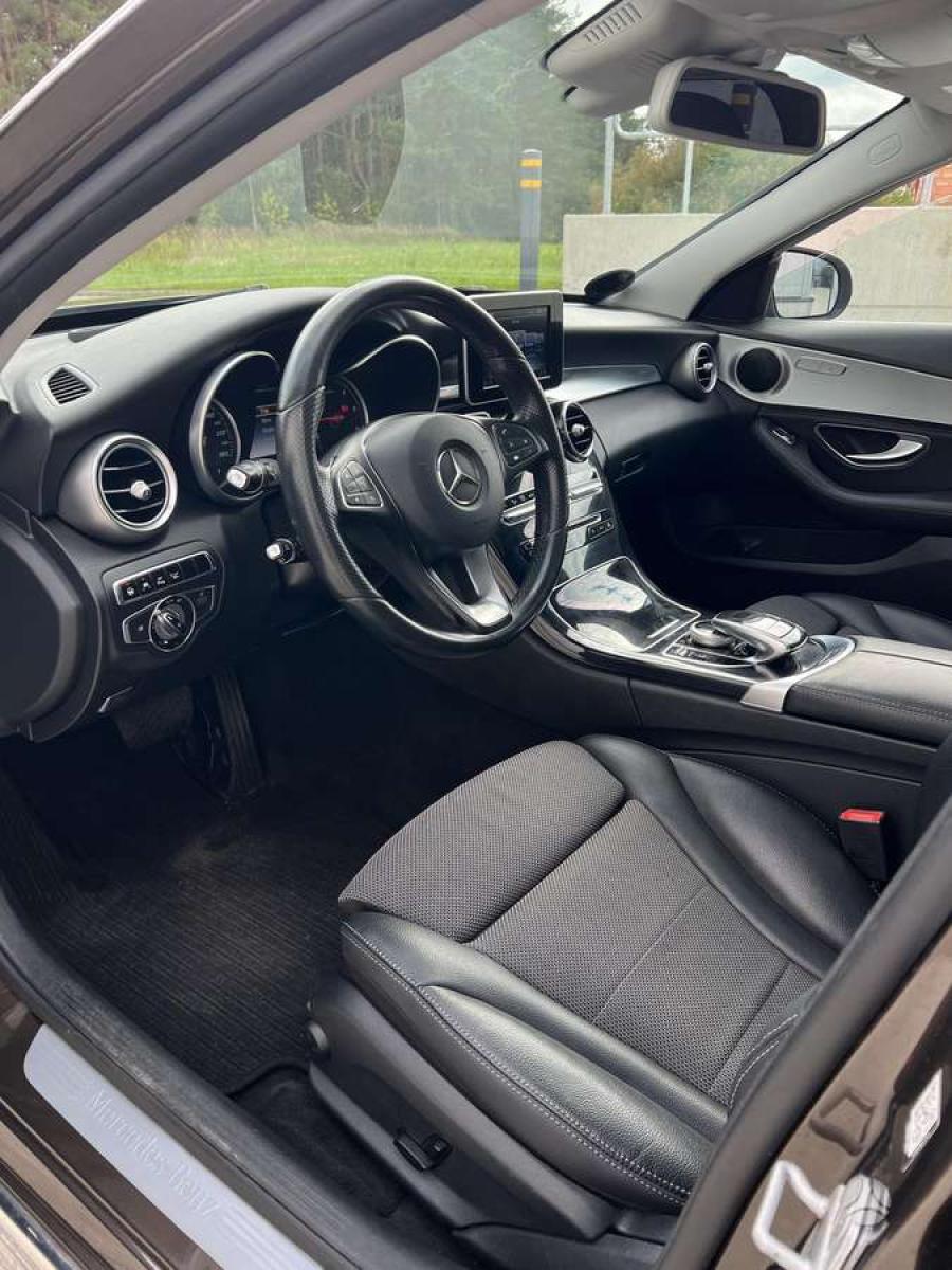 Brūns Mercedes-Benz c-220 2015 Utena, ar dzinēja tilpumu 2.14 L un nobraukumu 286 tūkst. km par 11799 €, foto 30 vietnē AUTOMOTO.COM.LV
