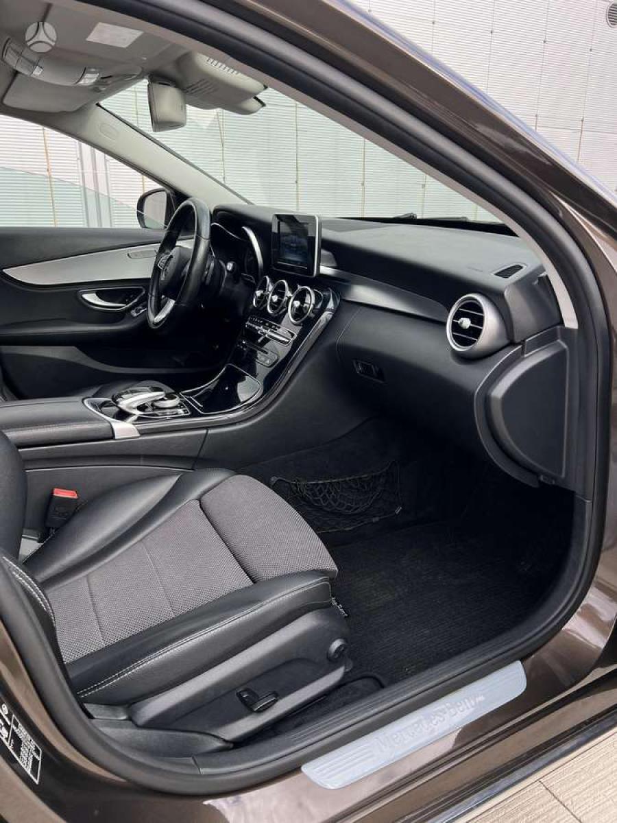 Brūns Mercedes-Benz c-220 2015 Utena, ar dzinēja tilpumu 2.14 L un nobraukumu 286 tūkst. km par 11799 €, foto 40 vietnē AUTOMOTO.COM.LV