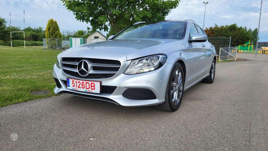 Brown Mercedes-Benz c-220 2016 in Siauliai, with an engine capacity of 2.14 L and mileage of 196 thousand km for 10650 €, photo 5 on AUTOMOTO.COM.LV