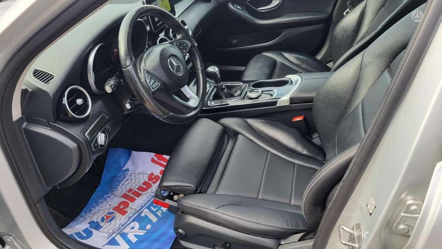 Brown Mercedes-Benz c-220 2016 in Siauliai, with an engine capacity of 2.14 L and mileage of 196 thousand km for 10650 €, photo 18 on AUTOMOTO.COM.LV