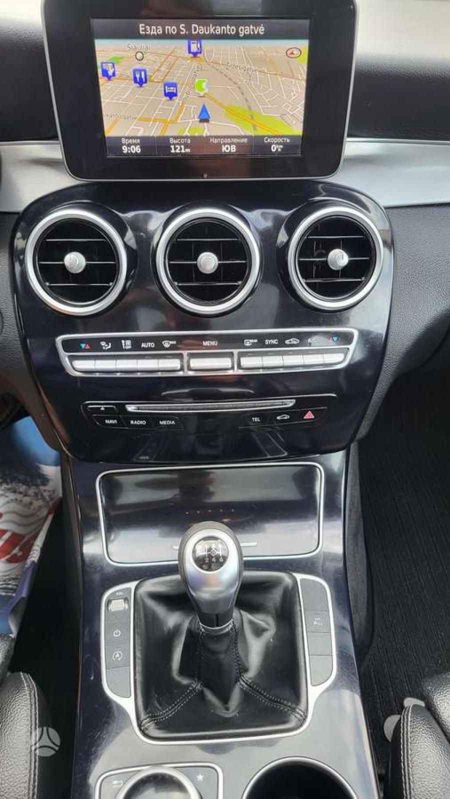 Brown Mercedes-Benz c-220 2016 in Siauliai, with an engine capacity of 2.14 L and mileage of 196 thousand km for 10650 €, photo 32 on AUTOMOTO.COM.LV