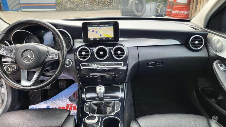 Brown Mercedes-Benz c-220 2016 in Siauliai, with an engine capacity of 2.14 L and mileage of 196 thousand km for 10650 €, photo 35 on AUTOMOTO.COM.LV