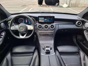 Brown Mercedes-Benz c-220 2018 in Vilnius, with an engine capacity of 1.95 L and mileage of 295 thousand km for 15500 €, photo 4 on AUTOMOTO.COM.LV