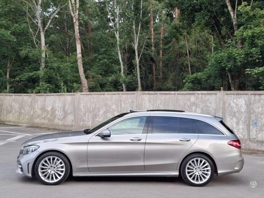 Brown Mercedes-Benz c-220 2018 in Vilnius, with an engine capacity of 1.95 L and mileage of 295 thousand km for 15500 €, photo 5 on AUTOMOTO.COM.LV