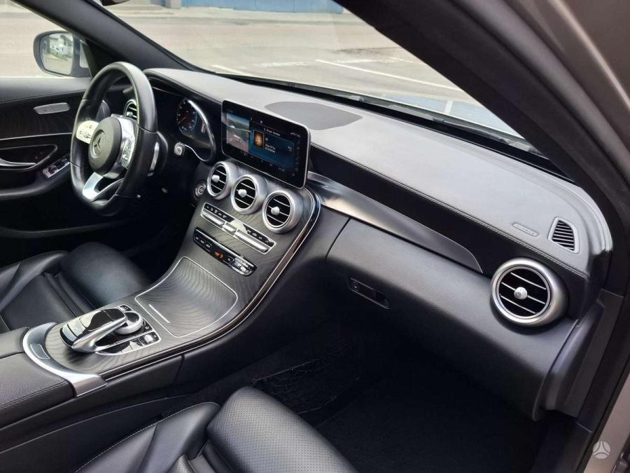 Brown Mercedes-Benz c-220 2018 in Vilnius, with an engine capacity of 1.95 L and mileage of 295 thousand km for 15500 €, photo 13 on AUTOMOTO.COM.LV