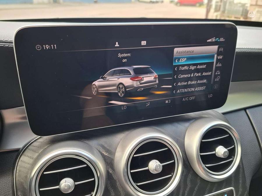 Brown Mercedes-Benz c-220 2018 in Vilnius, with an engine capacity of 1.95 L and mileage of 295 thousand km for 15500 €, photo 25 on AUTOMOTO.COM.LV
