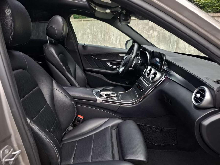 Brown Mercedes-Benz c-220 2018 in Vilnius, with an engine capacity of 1.95 L and mileage of 295 thousand km for 15500 €, photo 29 on AUTOMOTO.COM.LV