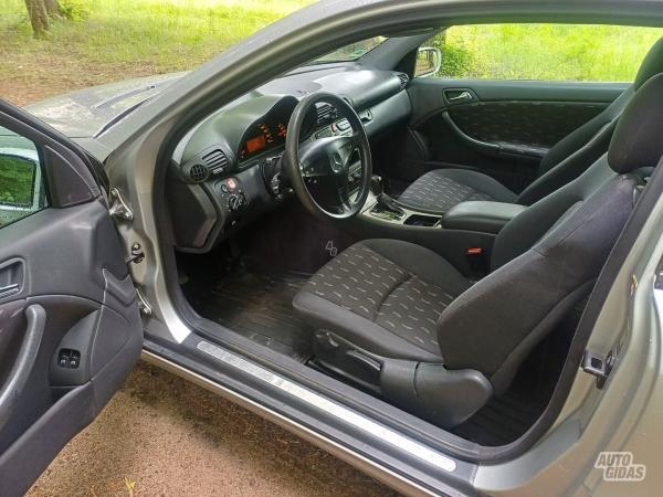 Mercedes-Benz c-220 2003 in Vilnius, with an engine capacity of 2.20 L and mileage of 282 thousand km for 1900 €, photo 10 on AUTOMOTO.COM.LV