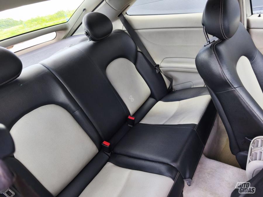 Mercedes-Benz c-220 2005 in Kaunas, with an engine capacity of 2.20 L and mileage of 335 thousand km for 1400 €, photo 13 on AUTOMOTO.COM.LV