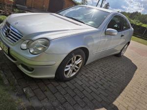 Mercedes-Benz c-220 2005 Viļņa, ar dzinēja tilpumu 2.10 L un nobraukumu 270 tūkst. km par 2000 €, foto 3 vietnē AUTOMOTO.COM.LV