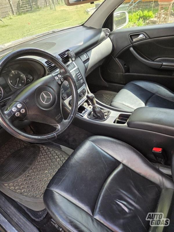 Mercedes-Benz c-220 2005 in Vilnius, with an engine capacity of 2.10 L and mileage of 270 thousand km for 2000 €, photo 5 on AUTOMOTO.COM.LV