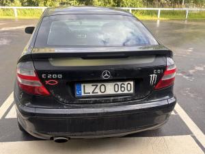 Mercedes-Benz c-220 2005 Molėtai, ar dzinēja tilpumu 2.20 L un nobraukumu 321 tūkst. km par 2500 €, foto 4 vietnē AUTOMOTO.COM.LV