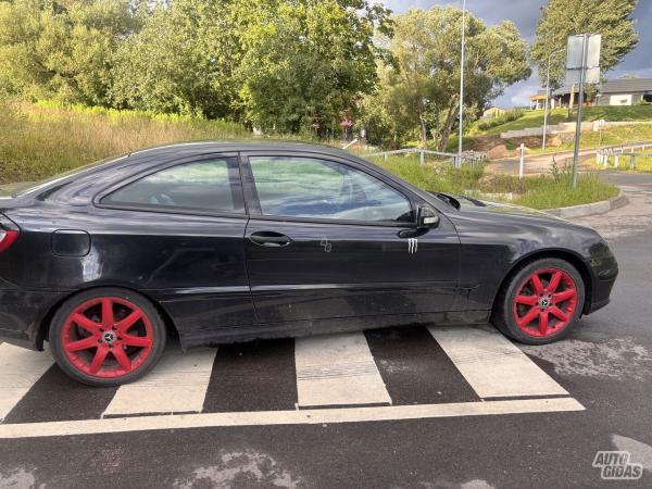 Mercedes-Benz c-220 2005 Molėtai, ar dzinēja tilpumu 2.20 L un nobraukumu 321 tūkst. km par 2500 €, foto 5 vietnē AUTOMOTO.COM.LV