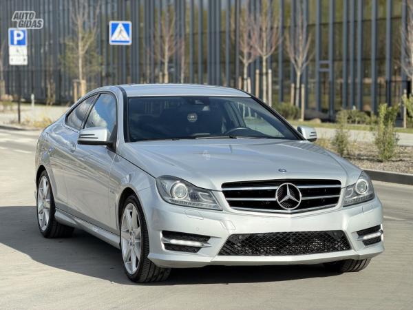 Мерседес Ц 220 2012 в Вильнюс, объемом двигателя 2.20 л и пробегом 320 тыс. км за 8500 €, фото 2 на AUTOMOTO.COM.LV