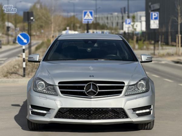 Mercedes-Benz c-220 2012 Viļņa, ar dzinēja tilpumu 2.10 L un nobraukumu 320 tūkst. km par 7800 €, foto 1 vietnē AUTOMOTO.COM.LV