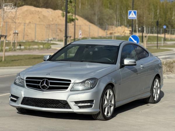 Mercedes-Benz c-220 2012 Viļņa, ar dzinēja tilpumu 2.10 L un nobraukumu 320 tūkst. km par 7800 €, foto 3 vietnē AUTOMOTO.COM.LV