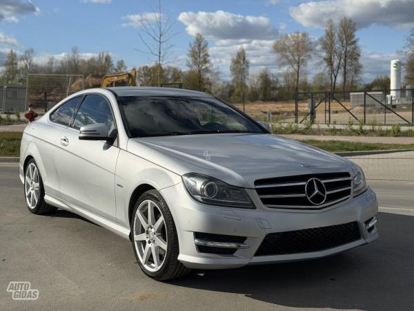 Mercedes-Benz c-220 2012 Viļņa, ar dzinēja tilpumu 2.10 L un nobraukumu 320 tūkst. km par 7800 €, foto 5 vietnē AUTOMOTO.COM.LV