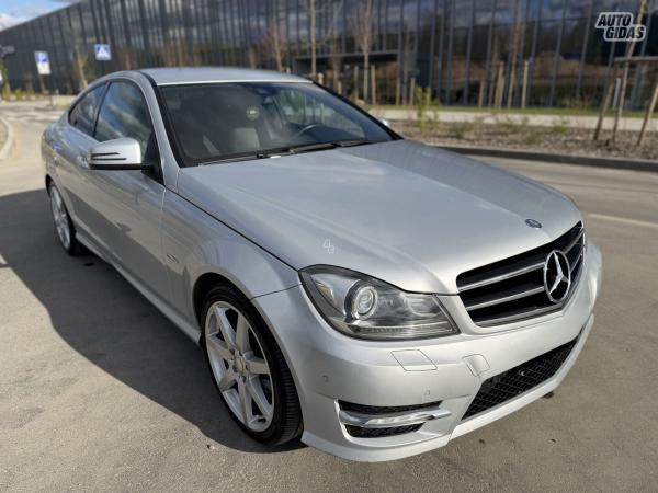 Mercedes-Benz c-220 2012 Viļņa, ar dzinēja tilpumu 2.10 L un nobraukumu 320 tūkst. km par 7800 €, foto 6 vietnē AUTOMOTO.COM.LV
