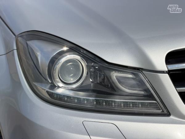 Mercedes-Benz c-220 2012 Viļņa, ar dzinēja tilpumu 2.10 L un nobraukumu 320 tūkst. km par 7800 €, foto 7 vietnē AUTOMOTO.COM.LV