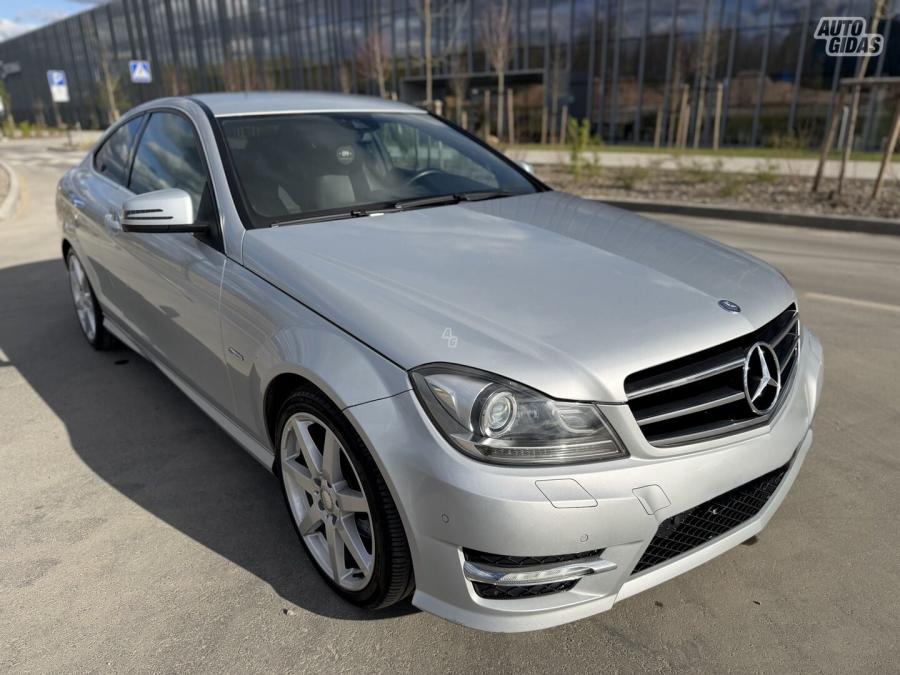 Mercedes-Benz c-220 2012 in Vilnius, with an engine capacity of 2.10 L and mileage of 320 thousand km for 7800 €, photo 7 on AUTOMOTO.COM.LV