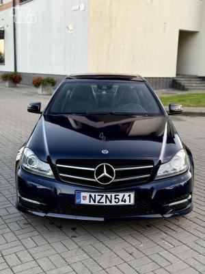 Mercedes-Benz c-220 2012 in Vilnius, with an engine capacity of 2.20 L and mileage of 235 thousand km for 6900 €, photo 4 on AUTOMOTO.COM.LV