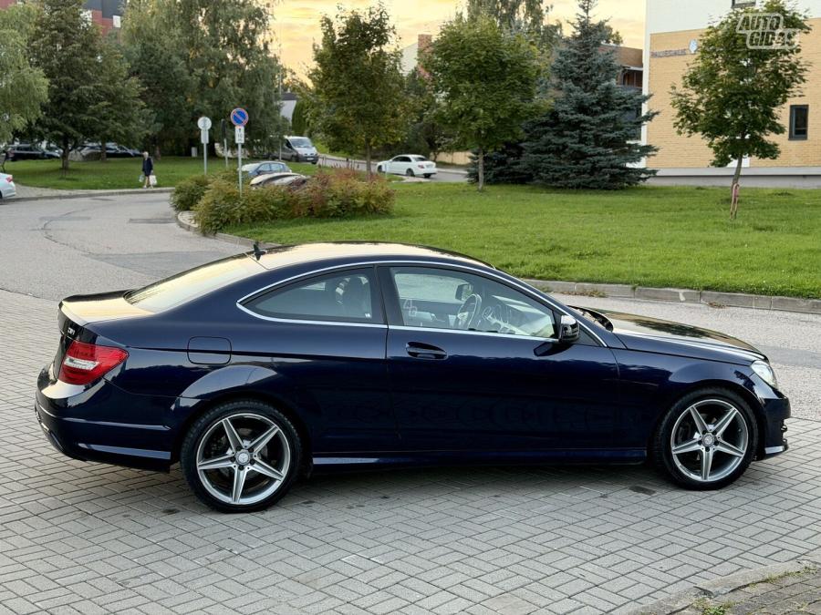 Mercedes-Benz c-220 2012 in Vilnius, with an engine capacity of 2.20 L and mileage of 235 thousand km for 6900 €, photo 5 on AUTOMOTO.COM.LV