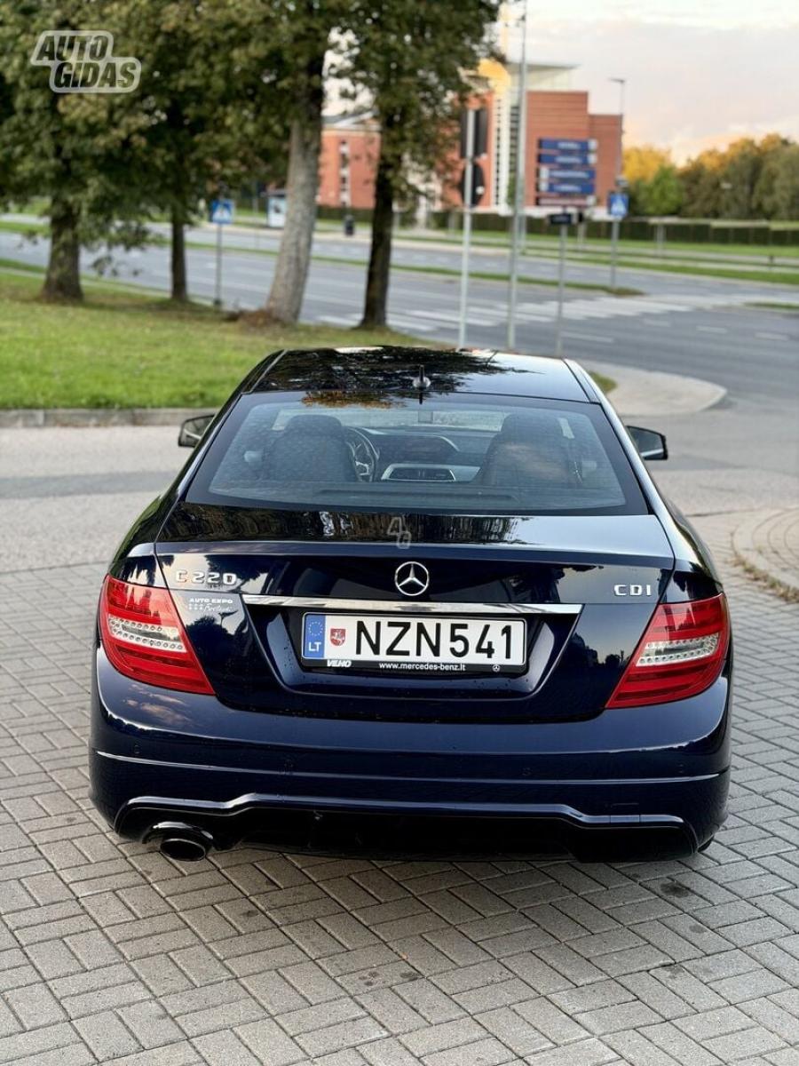 Mercedes-Benz c-220 2012 in Vilnius, with an engine capacity of 2.20 L and mileage of 235 thousand km for 6900 €, photo 7 on AUTOMOTO.COM.LV