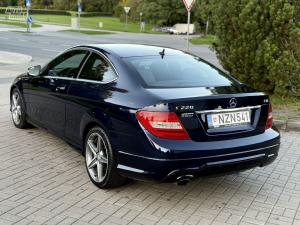 Mercedes-Benz c-220 2012 in Vilnius, with an engine capacity of 2.20 L and mileage of 235 thousand km for 6900 €, photo 8 on AUTOMOTO.COM.LV