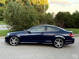 Mercedes-Benz c-220 2012 in Vilnius, with an engine capacity of 2.20 L and mileage of 235 thousand km for 6900 €, photo 9 on AUTOMOTO.COM.LV