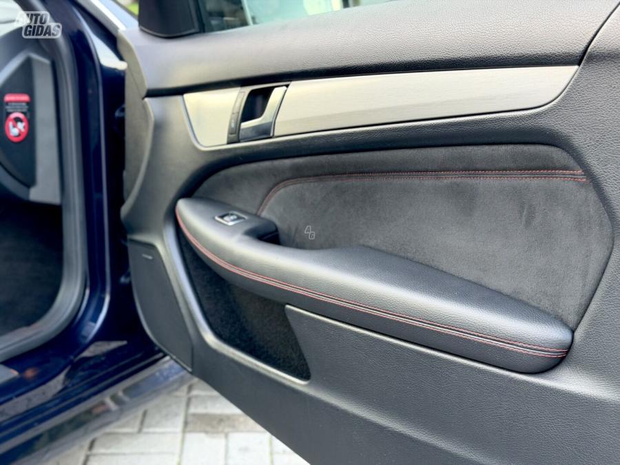Mercedes-Benz c-220 2012 in Vilnius, with an engine capacity of 2.20 L and mileage of 235 thousand km for 6900 €, photo 18 on AUTOMOTO.COM.LV