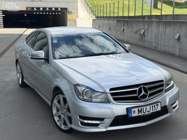 Mercedes-Benz c-220 2013 in Vilnius, with an engine capacity of 2.10 L and mileage of 301 thousand km for 6890 €, photo 8 on AUTOMOTO.COM.LV