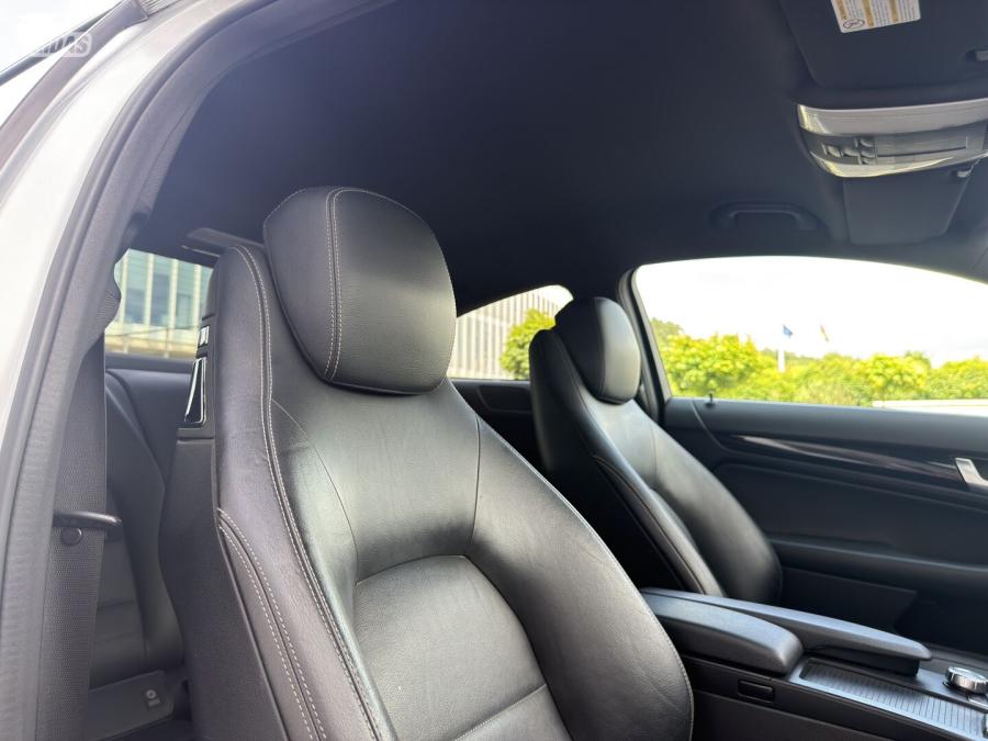 Mercedes-Benz c-220 2013 in Vilnius, with an engine capacity of 2.10 L and mileage of 301 thousand km for 6890 €, photo 25 on AUTOMOTO.COM.LV