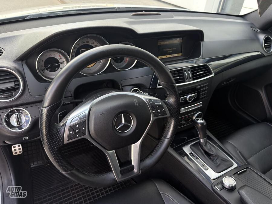 Mercedes-Benz c-220 2013 in Vilnius, with an engine capacity of 2.10 L and mileage of 301 thousand km for 6890 €, photo 26 on AUTOMOTO.COM.LV