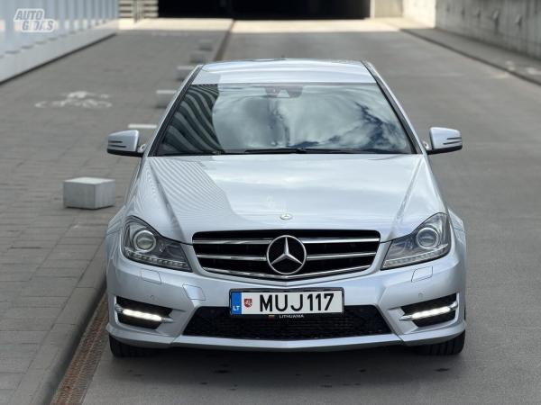 Mercedes-Benz c-220 2013 Viļņa, ar dzinēja tilpumu 2.20 L un nobraukumu 310 tūkst. km par 6750 €, foto 2 vietnē AUTOMOTO.COM.LV