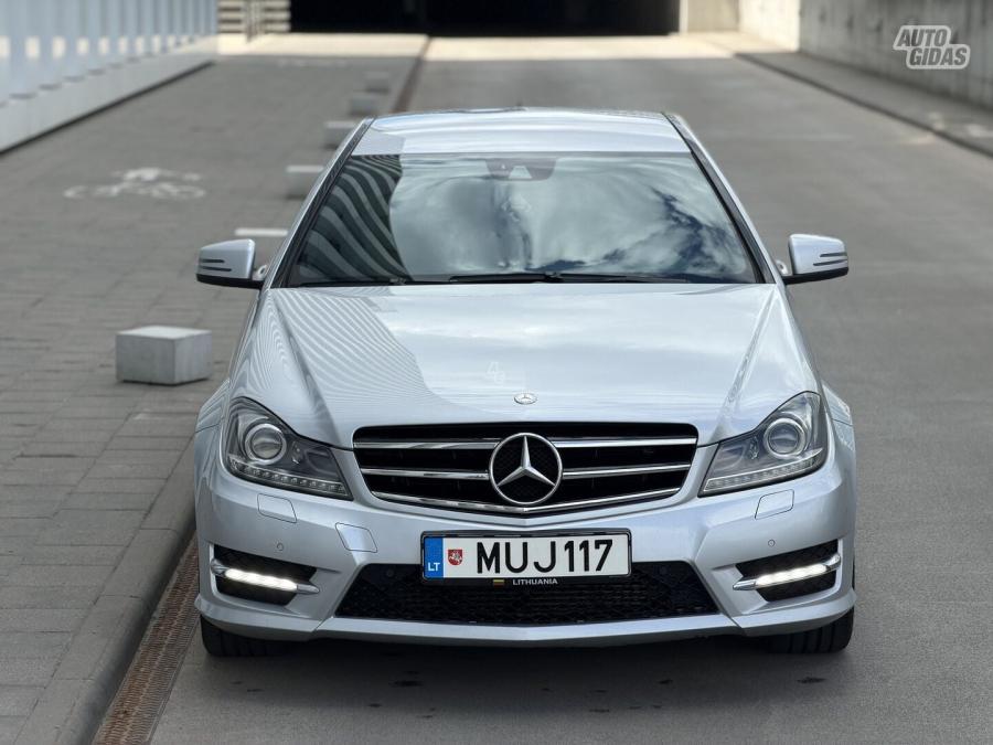 Mercedes-Benz c-220 2013 in Vilnius, with an engine capacity of 2.20 L and mileage of 305 thousand km for 6499 €, photo 7 on AUTOMOTO.COM.LV