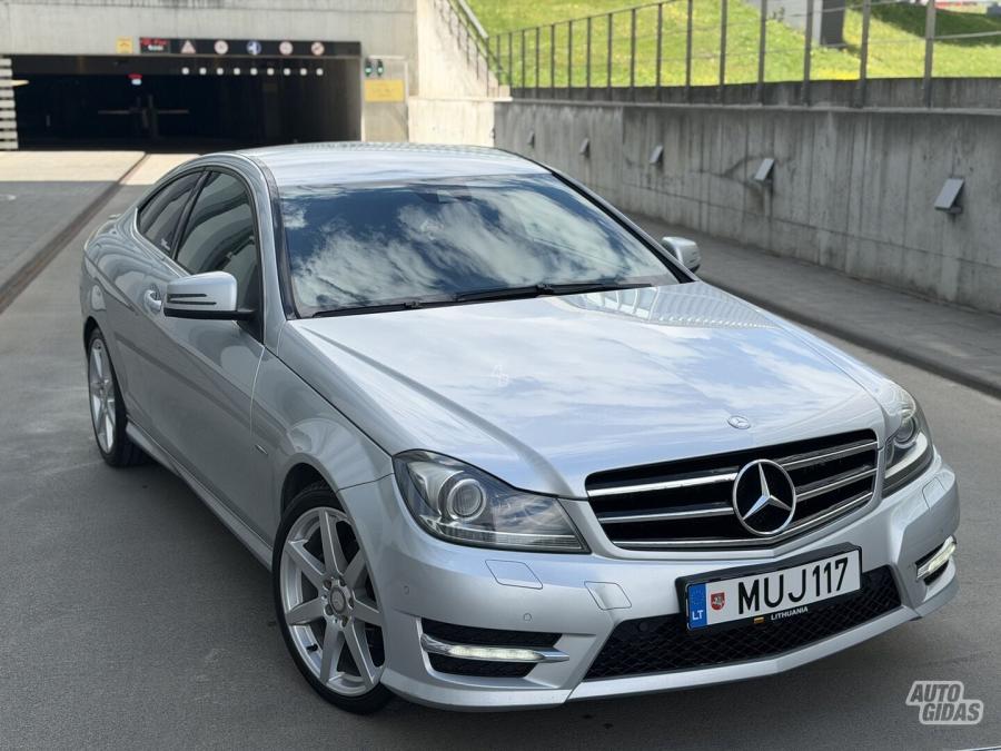 Mercedes-Benz c-220 2013 in Vilnius, with an engine capacity of 2.10 L and mileage of 305 thousand km for 6600 €, photo 1 on AUTOMOTO.COM.LV