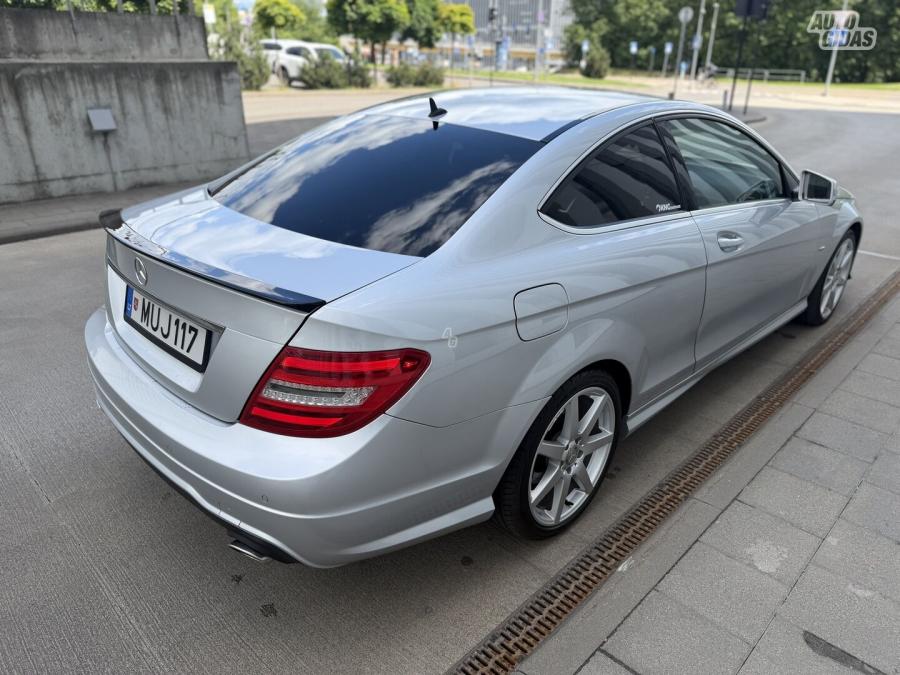 Mercedes-Benz c-220 2013 in Vilnius, with an engine capacity of 2.10 L and mileage of 305 thousand km for 6600 €, photo 14 on AUTOMOTO.COM.LV