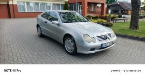 Grey Mercedes-Benz c-220 2001 in Telschi, with an engine capacity of 2.20 L and mileage of 290 thousand km for 1200 €, photo 9 on AUTOMOTO.COM.LV