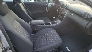 Grey Mercedes-Benz c-220 2002 in Kaunas, with an engine capacity of 2.15 L and mileage of 219 thousand km for 2750 €, photo 10 on AUTOMOTO.COM.LV