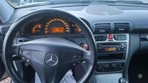 Grey Mercedes-Benz c-220 2002 in Kaunas, with an engine capacity of 2.15 L and mileage of 219 thousand km for 2750 €, photo 13 on AUTOMOTO.COM.LV