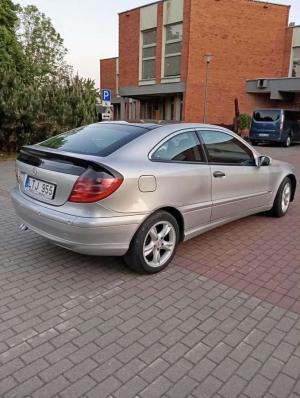 Pelēks Mercedes-Benz c-220 2003 Radviliškis, ar dzinēja tilpumu 2.15 L un nobraukumu 350 tūkst. km par 2200 €, foto 3 vietnē AUTOMOTO.COM.LV